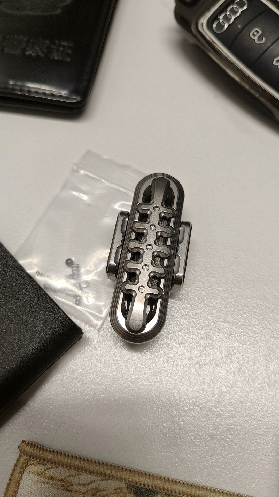 EXOSKELETON Titanium